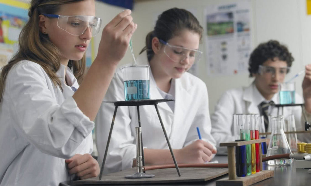 The best way to achieve a 9 for your GCSE Science and Maths exams ...