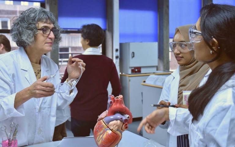 The best way to achieve a 9 for your GCSE Science and Maths exams ...